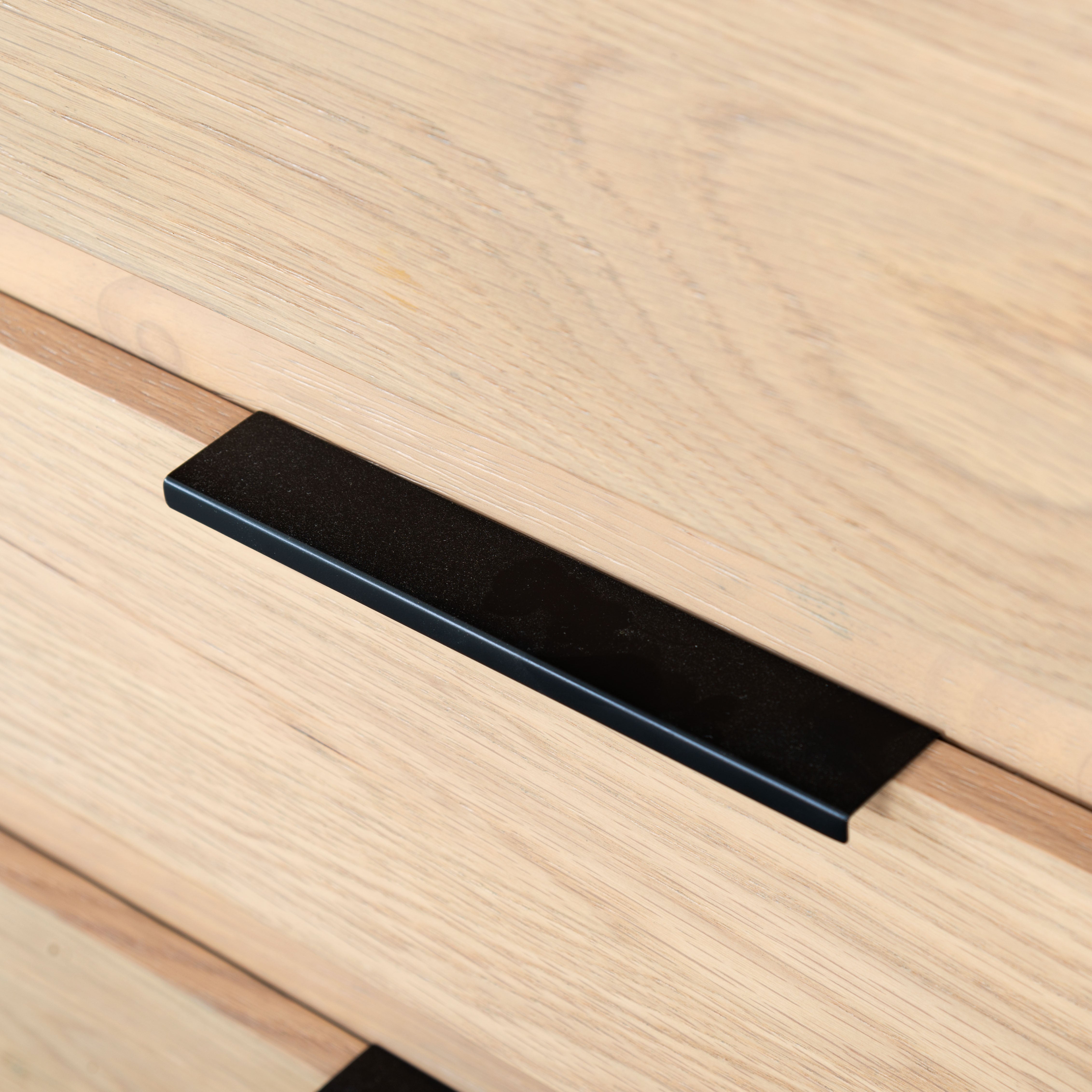 Titus 3 Drawer Stacked Chest | Safavieh Couture – SFV2198